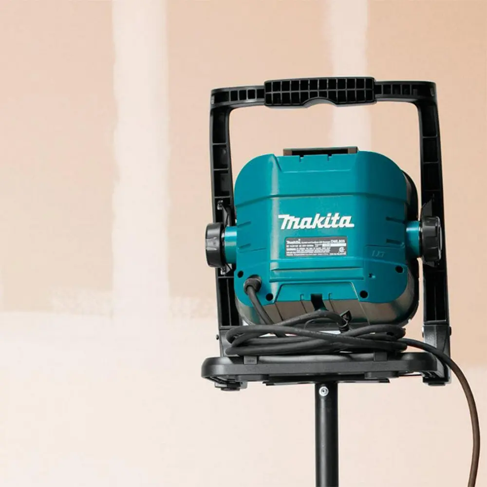 Makita DML805 – 18V LXT 450 Lumens LED Cordless/Corded Floor Stand Work ...