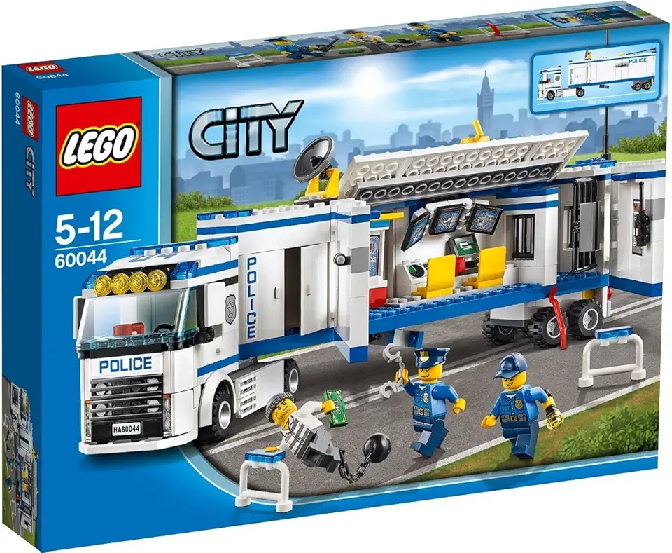 LEGO City Mobile Police Unit Control Room Truck with 3 Minifigures ...