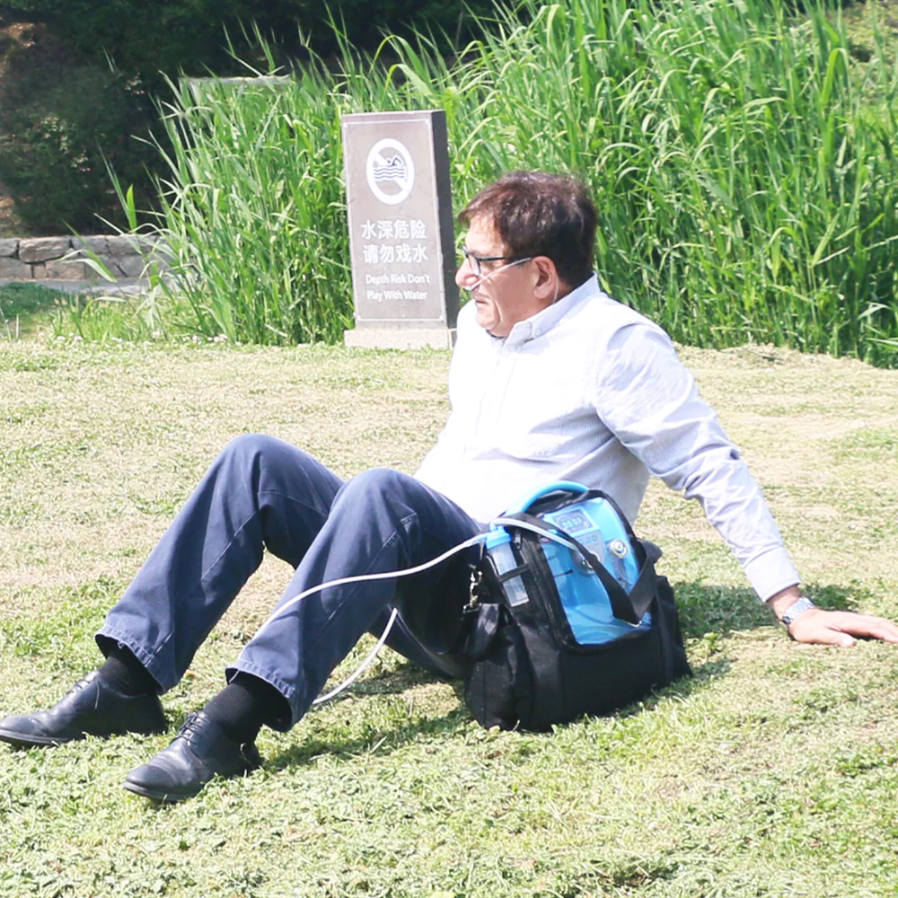 Home Use 5L Continuous Flow Oxygen Concentrator With Long-Time Battery ...