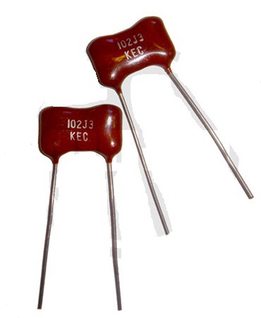 Silver Mica 820pF 300V Capacitor - Texas Outlet