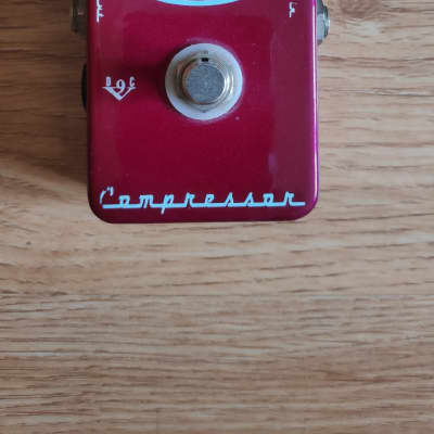 Keeley C2 Compressor (limited edition) Apple Red - Texas Outlet