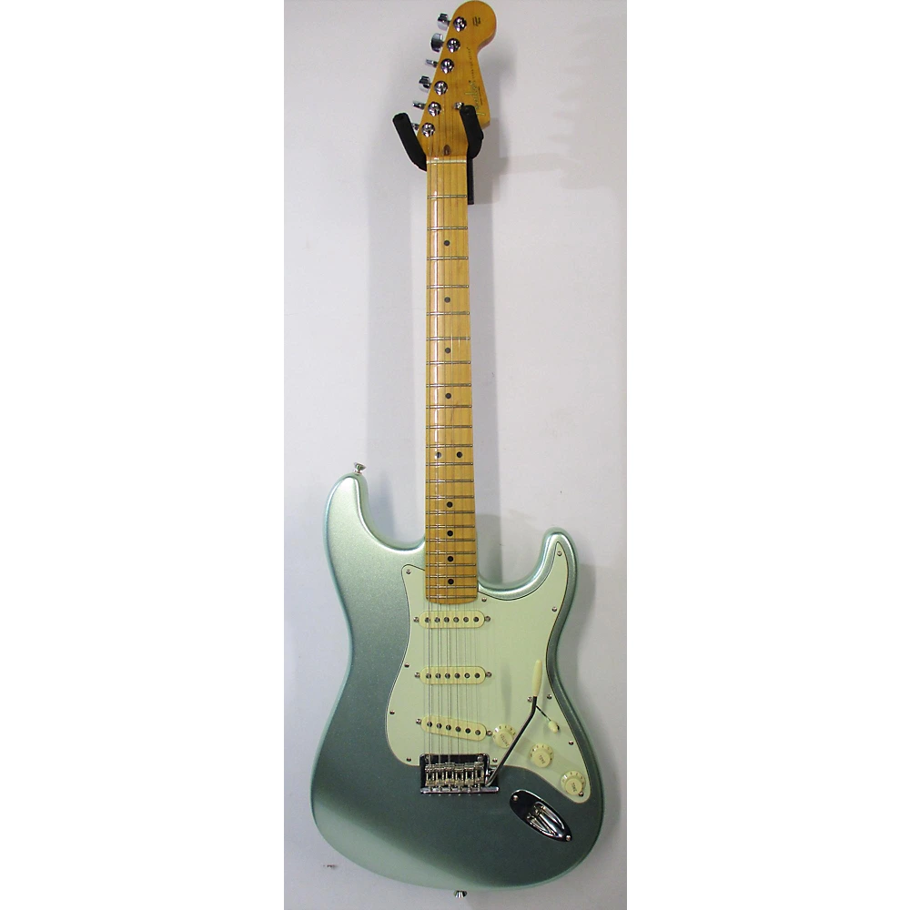 Used Fender 2020 American Professional II Stratocaster Solid Body ...
