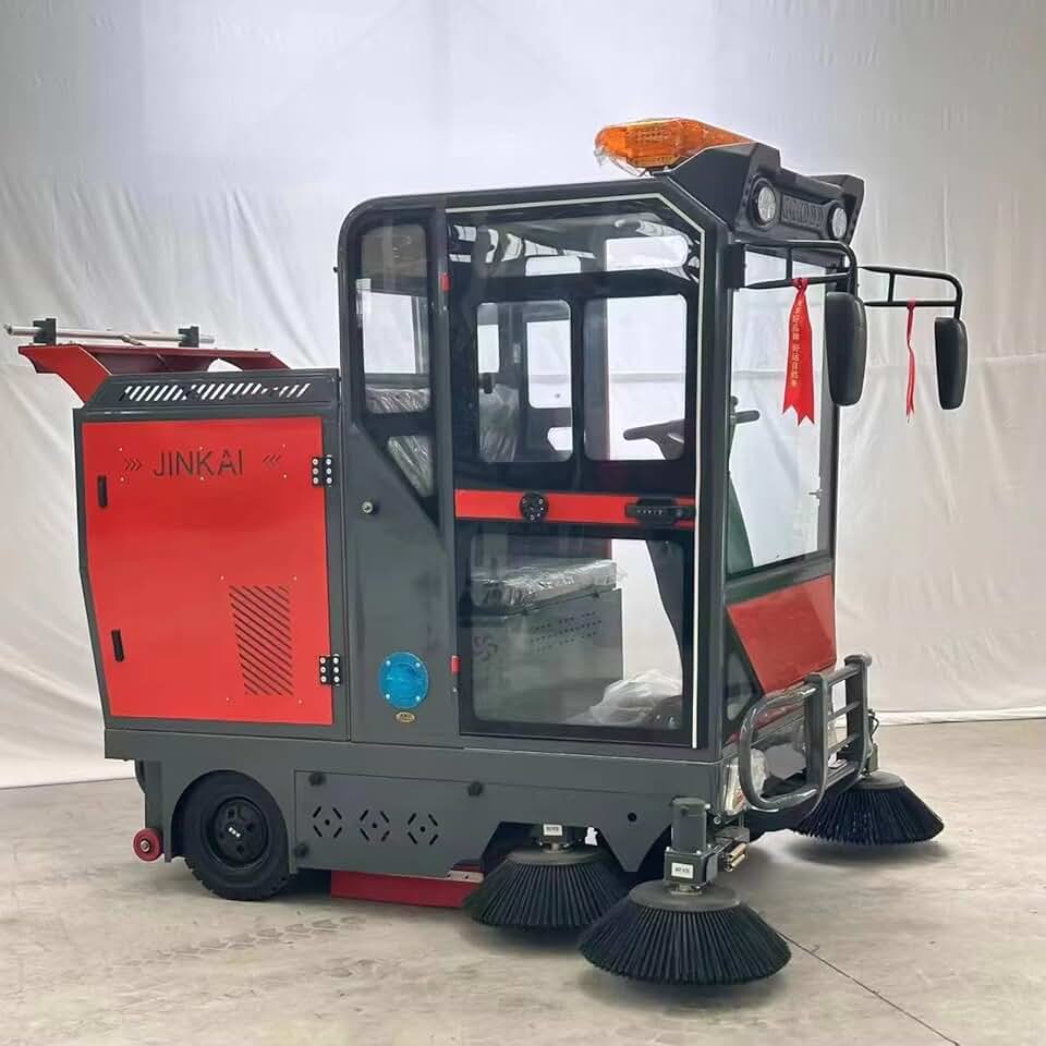 Road Sweeper Driving Floor Sweeper Car Industrial Street Cleaning ...