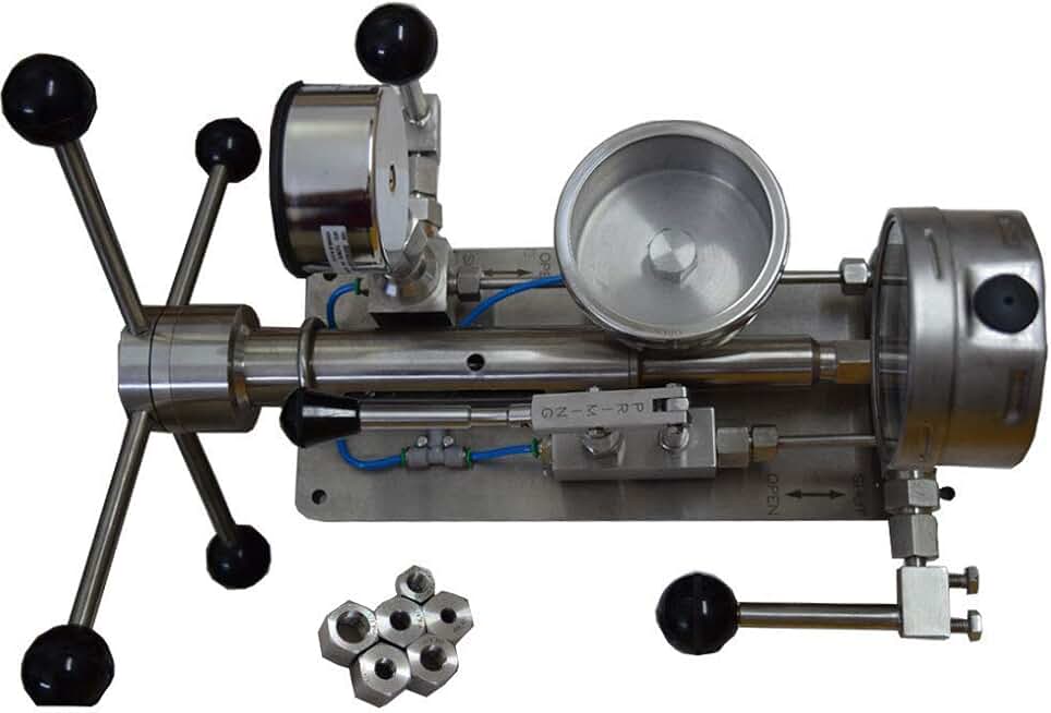 Bench Top Pressure and Vacuum Calibrator (Range: 0-1000 kg/cm2) for ...