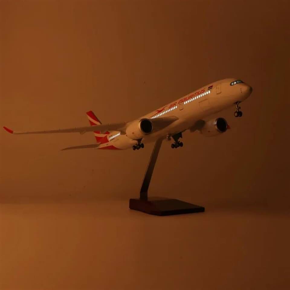 Scale Model Airplane 1/150 Scale Model for Air Mauritius A350 Airliner ...